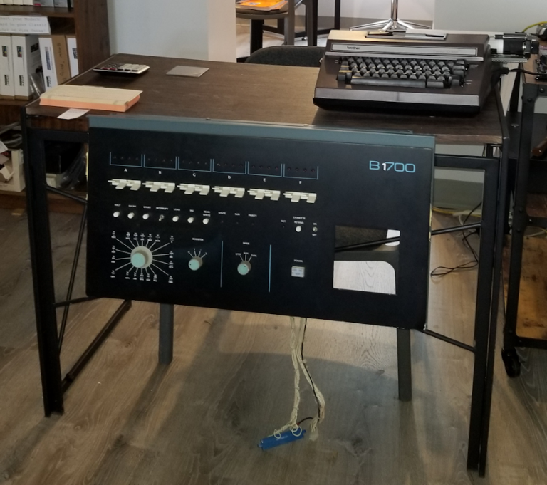 Burroughs B1700 Desk Ornament – Kennett Classic